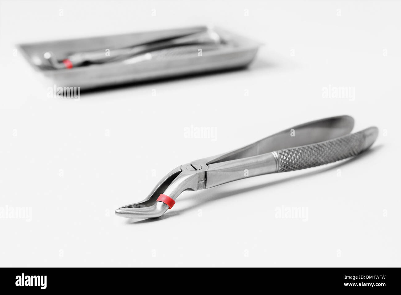 Medical pliers hi-res stock photography and images - Alamy