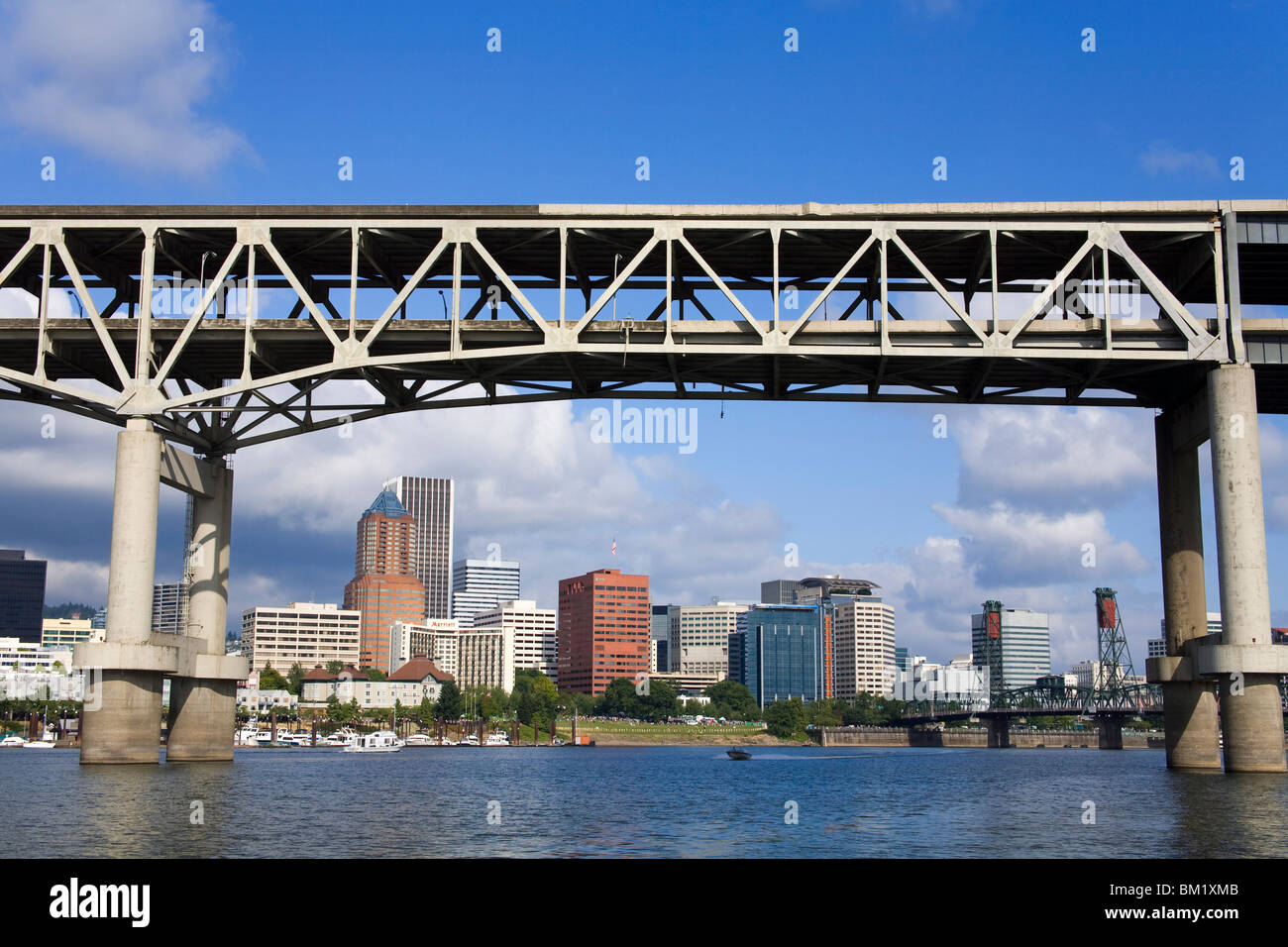 Marquam Bridge over the Willamette River, Portland, Oregon, United ...