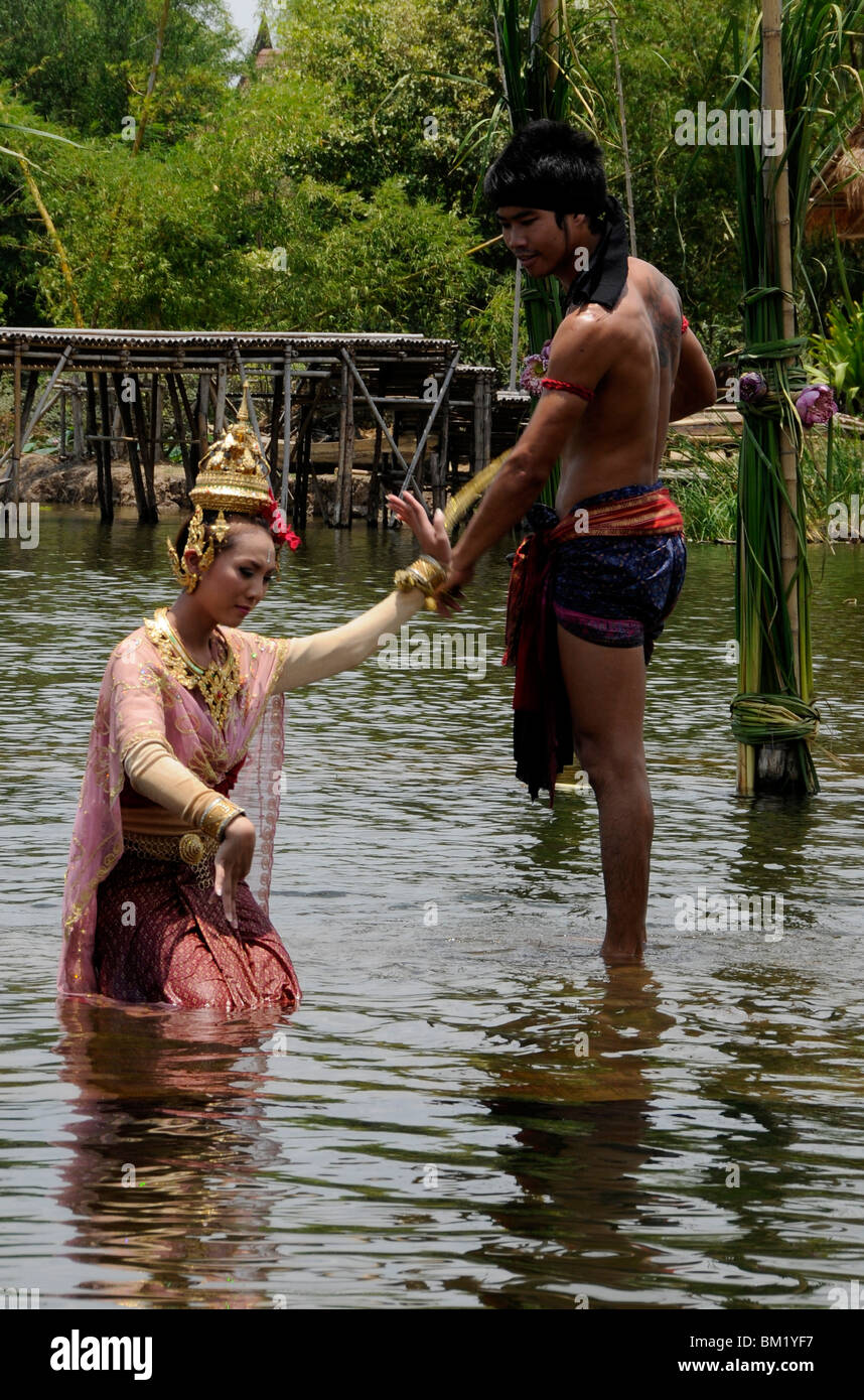 water theatre show , Ayutthaya Weekend Floating Market, Wat Klong Sra ...