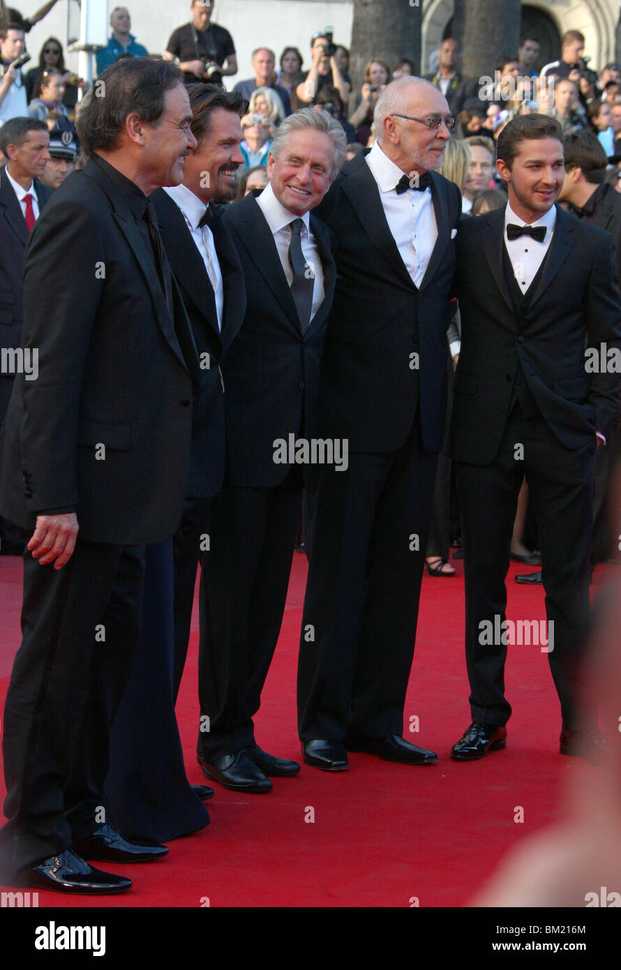OLIVER STONE JOSH BROLIN MICHAEL DOUGLAS FRANK LINGELLA & SHIA LABEOUF ...