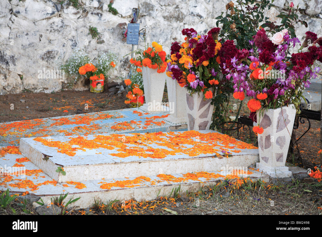 Decorated graves, Cemetery, Janitzio Island, Day of the Dead, Lake ...