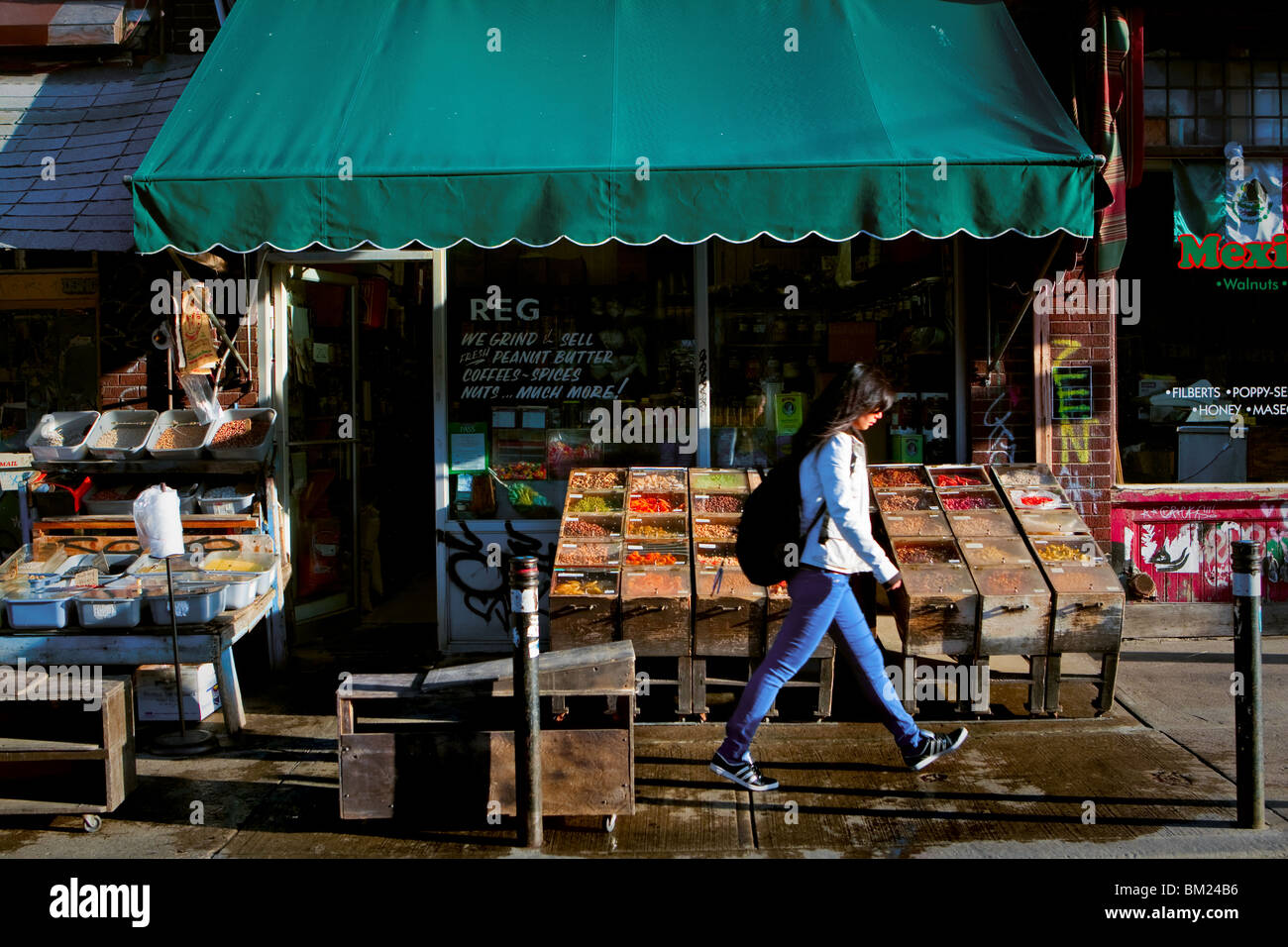 Asian store in canada hi-res stock photography and images - Alamy