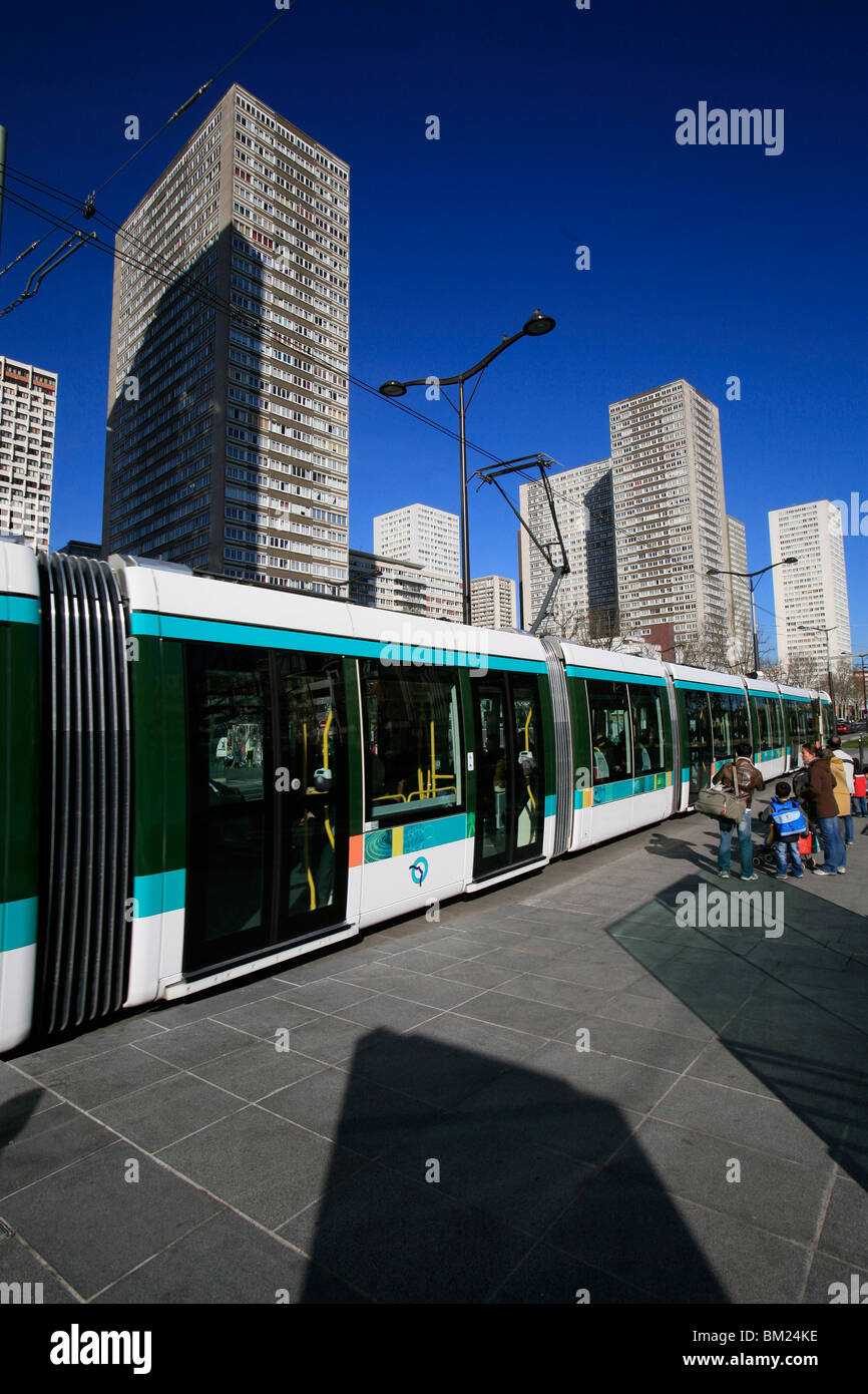 Paris tramway hi-res stock photography and images - Alamy