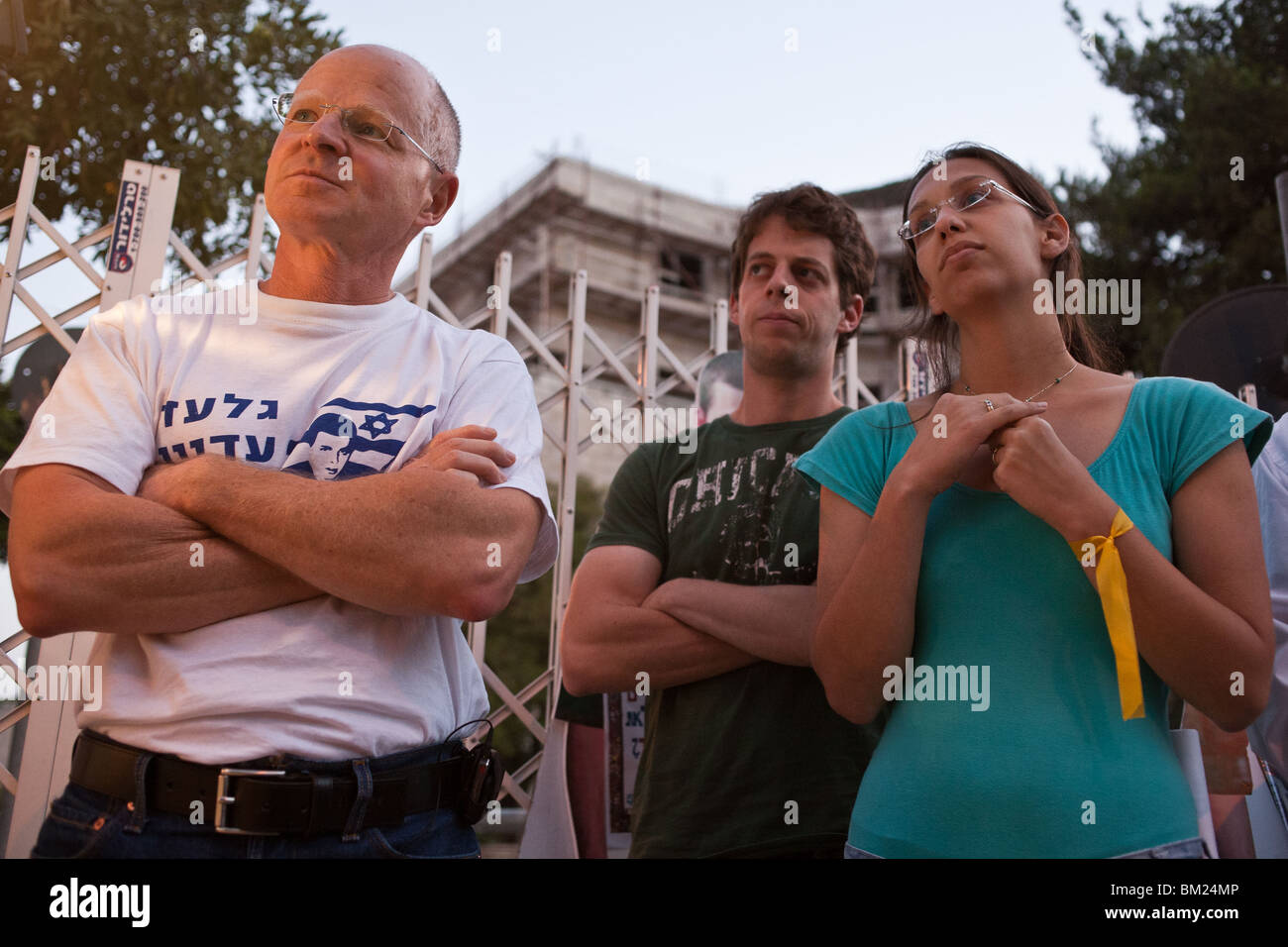 Father Noam Shalit and brother Yoel Shalit at a Sabbath Welcoming ...