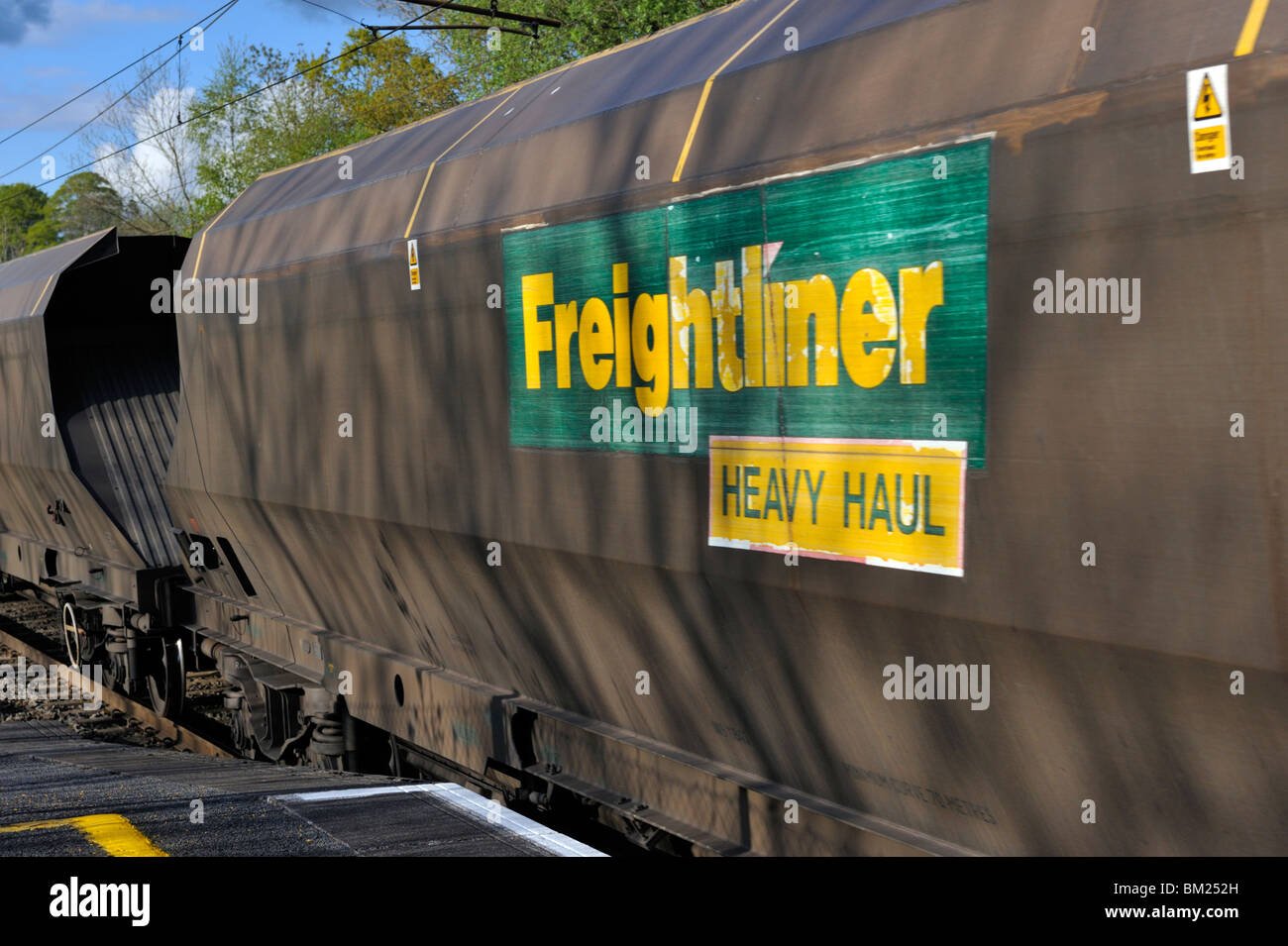 Freightliner Heavy Haul trucks at speed. Oxenholme Station, West Coast ...