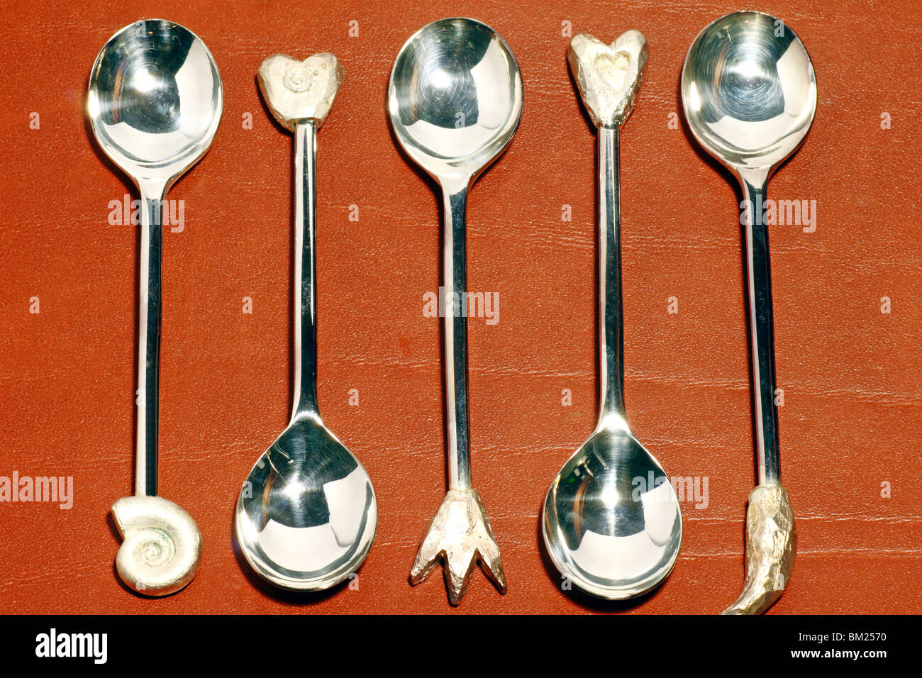 An image of a silver teaspoon gift set Stock Photo - Alamy