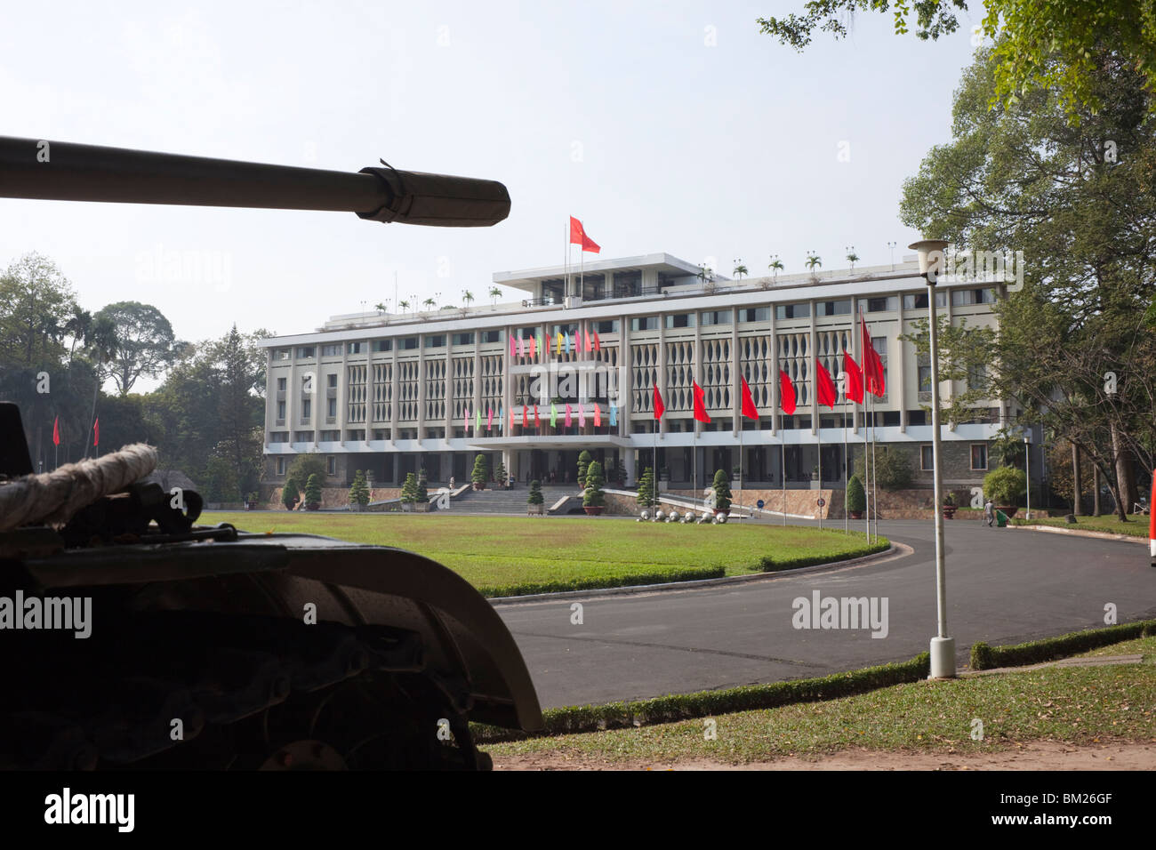 Tank in front of a presidential palace, Reunification Palace, Ho Chi ...