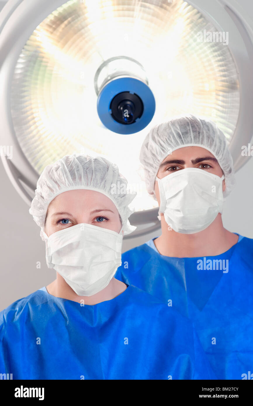 Two surgeons in an operating room Stock Photo - Alamy