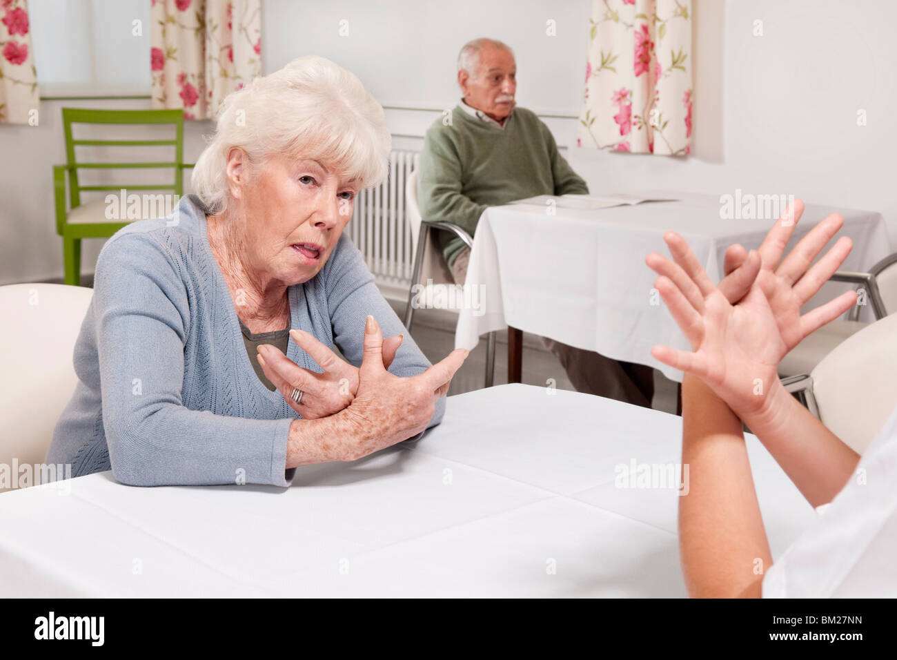Woman receiving physical therapy in a rehabilitation center Stock Photo ...