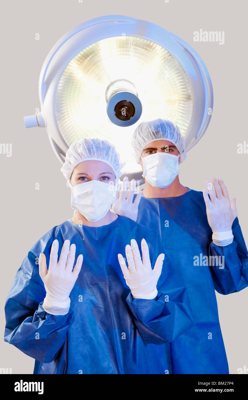 Portrait two male surgeons standing hi-res stock photography and images ...