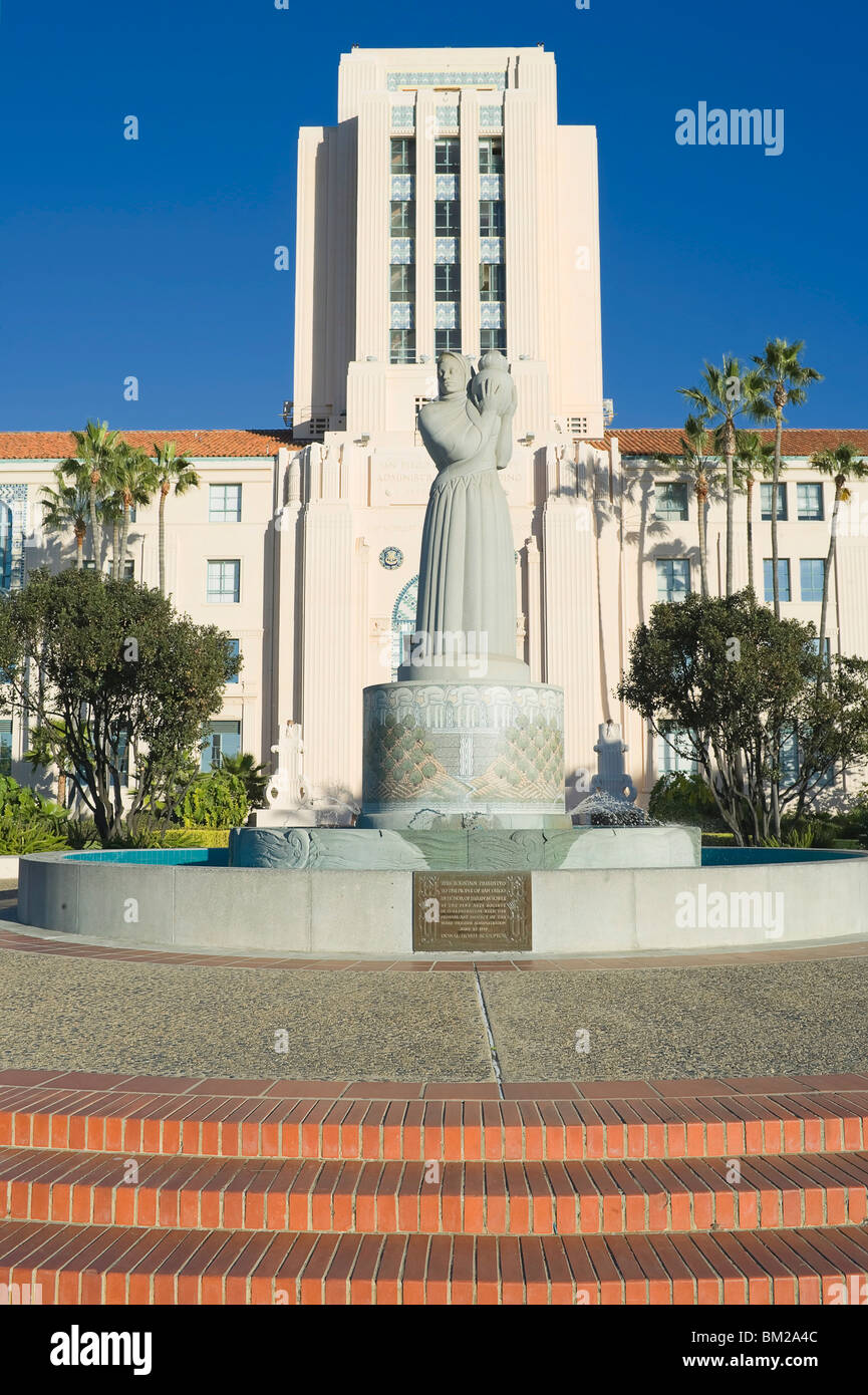 San diego county administration building hi-res stock photography and ...