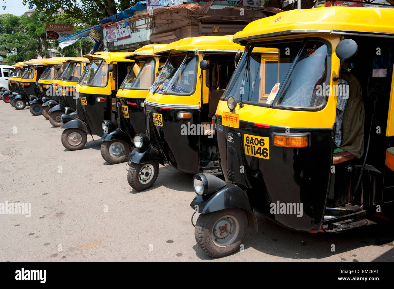 A Line of Waiting Tuk Tuk's in Mormugao, Goa, India Stock Photo - Alamy