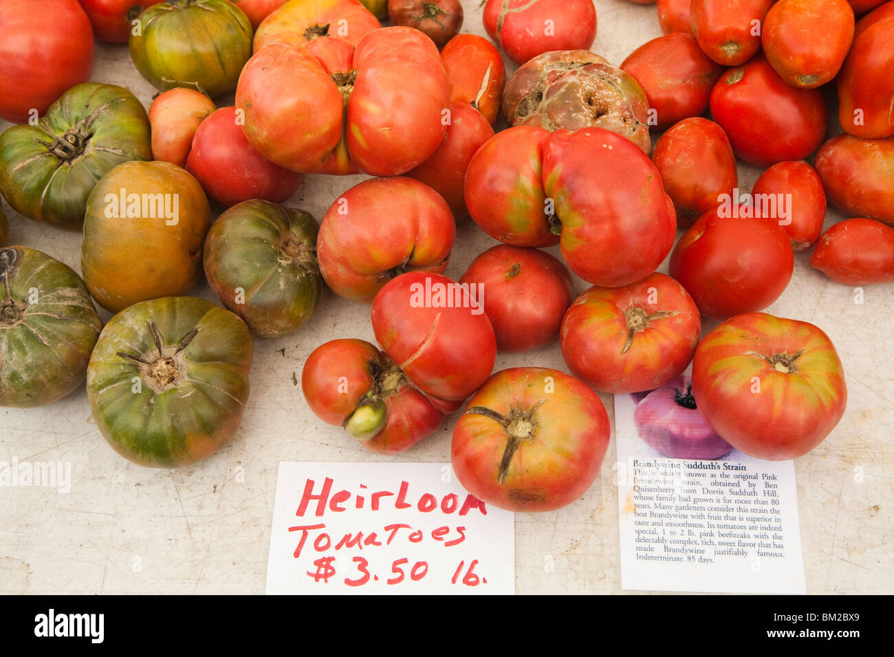 farmer's market tomatoes Stock Photo - Alamy