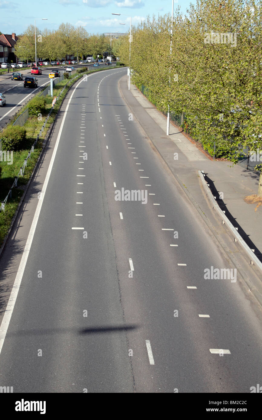 A speeding zone with speeding markings in front of a Gatso speed camera ...
