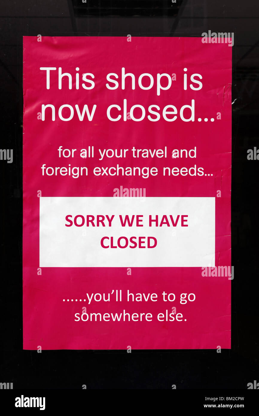 This Shop is Now Closed Sign Stock Photo - Alamy