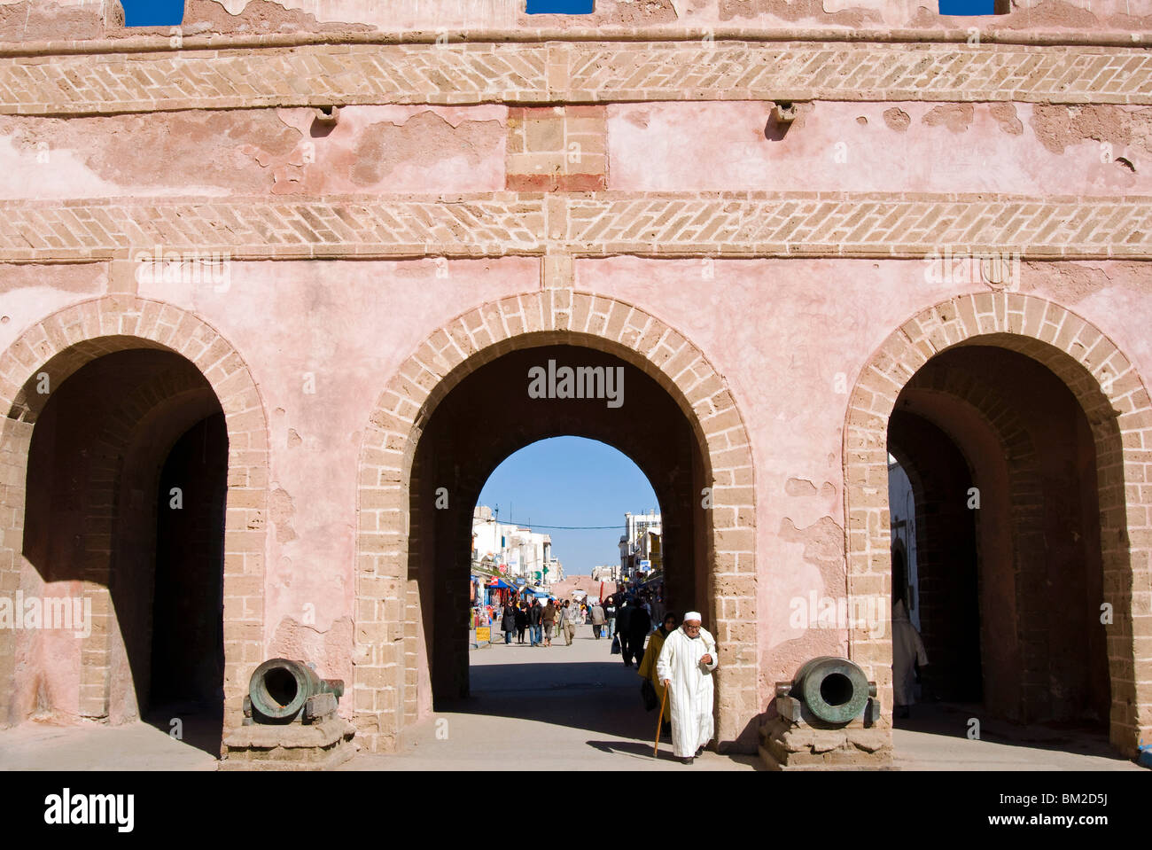 Old city ramparts hi-res stock photography and images - Alamy