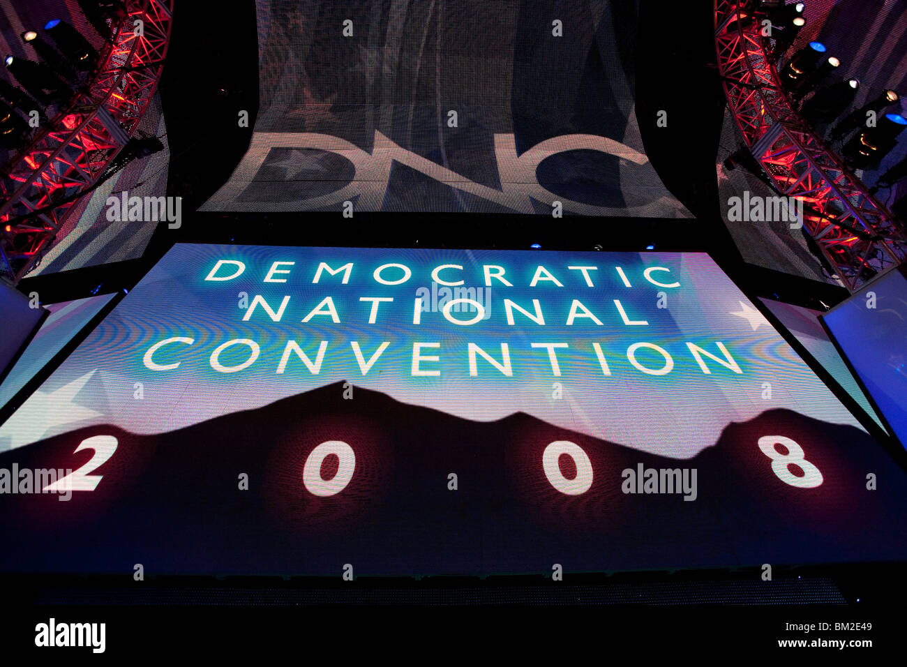 Stage backdrop hi-res stock photography and images - Alamy