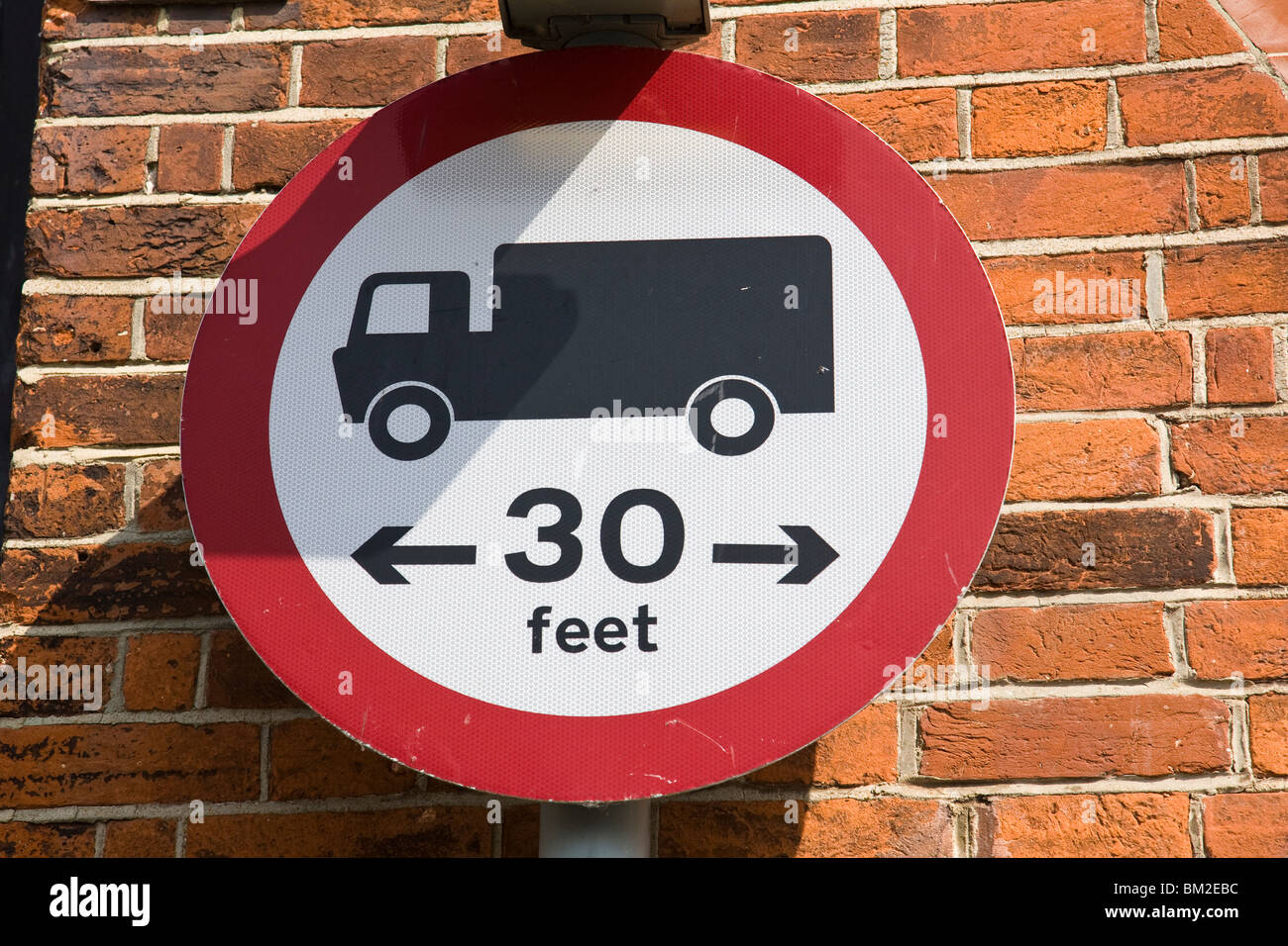 Road width restriction hi-res stock photography and images - Alamy