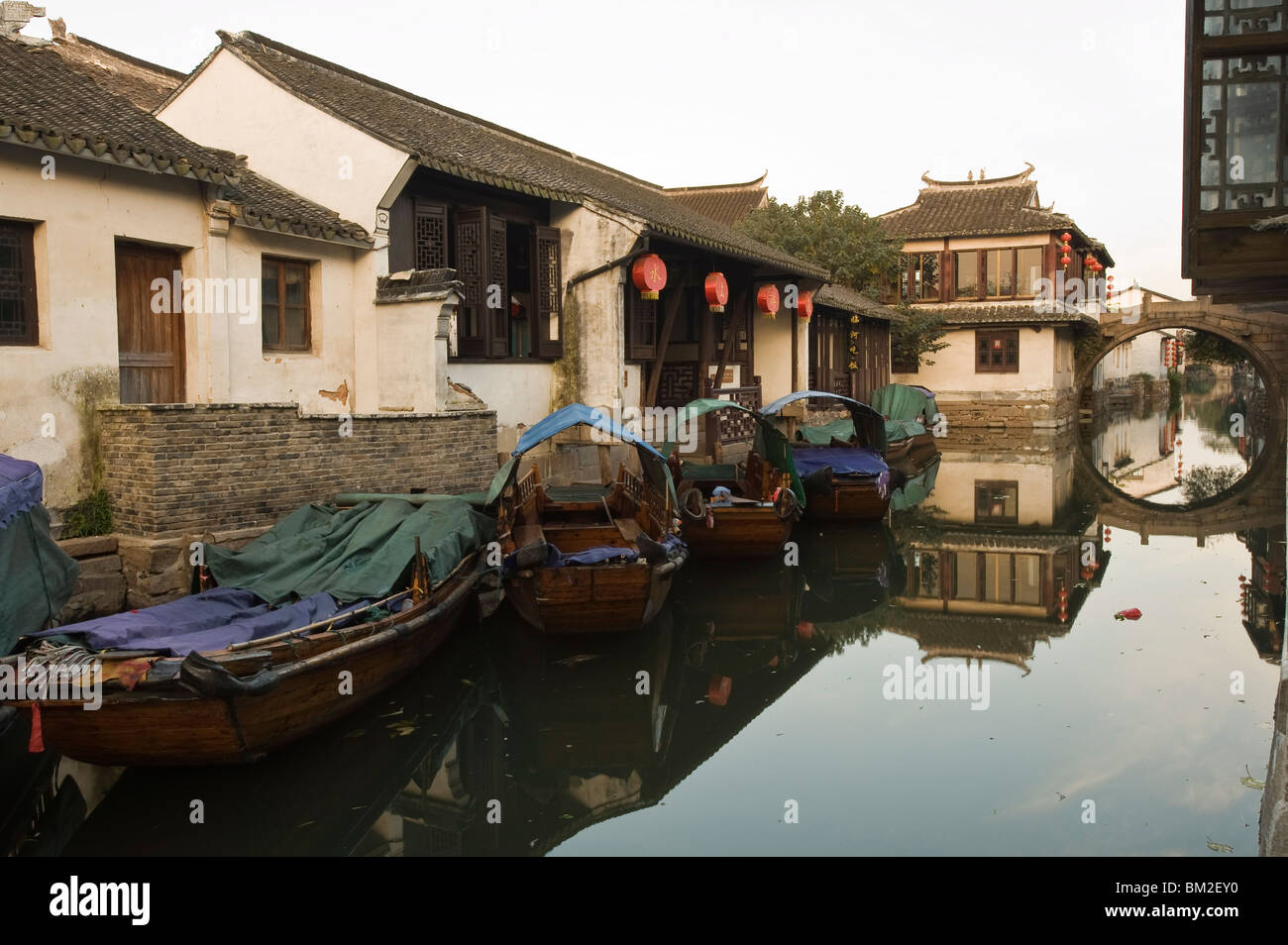 Zhouzhuang water town china hi-res stock photography and images - Alamy