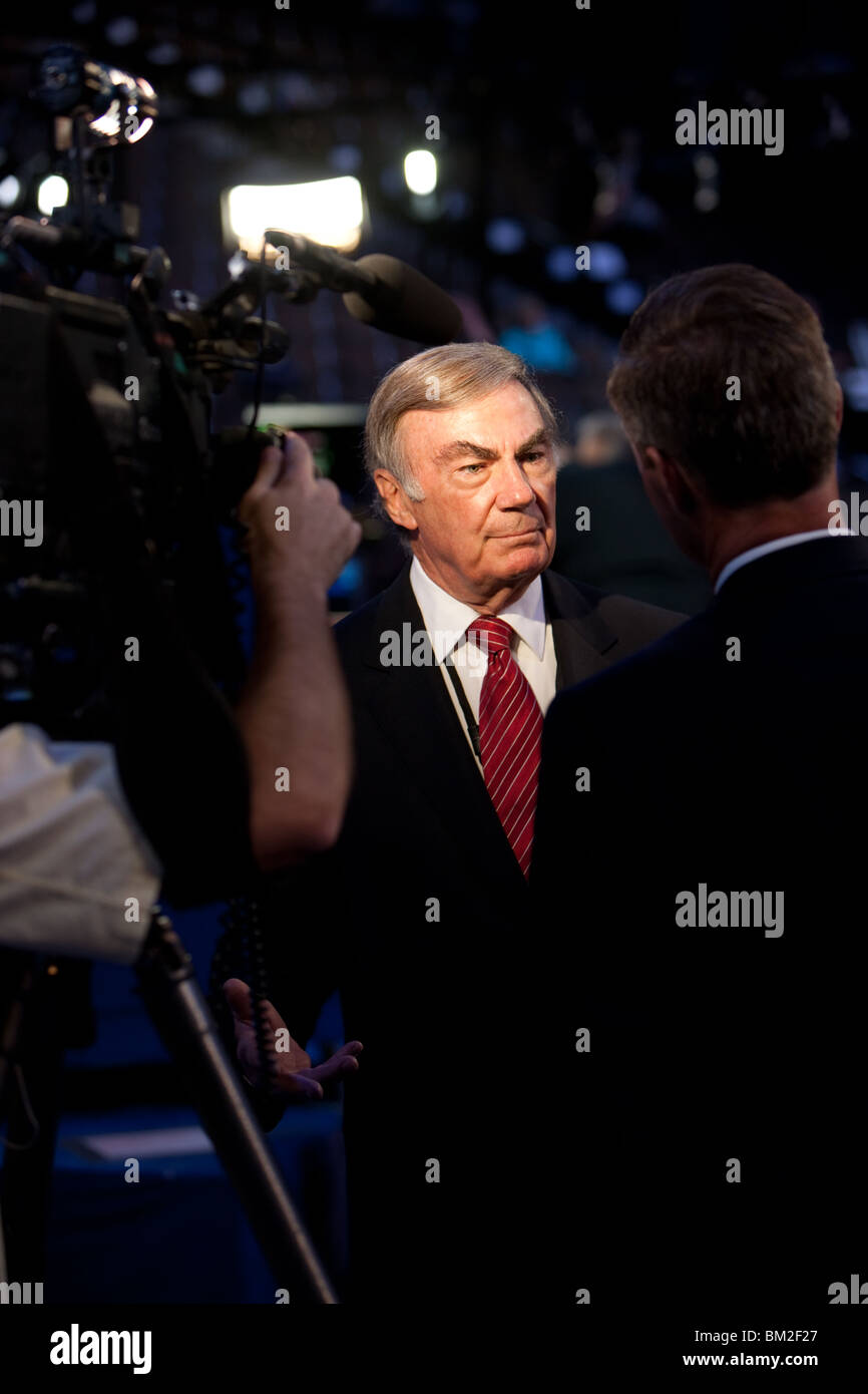 Abc news anchor hi-res stock photography and images - Alamy