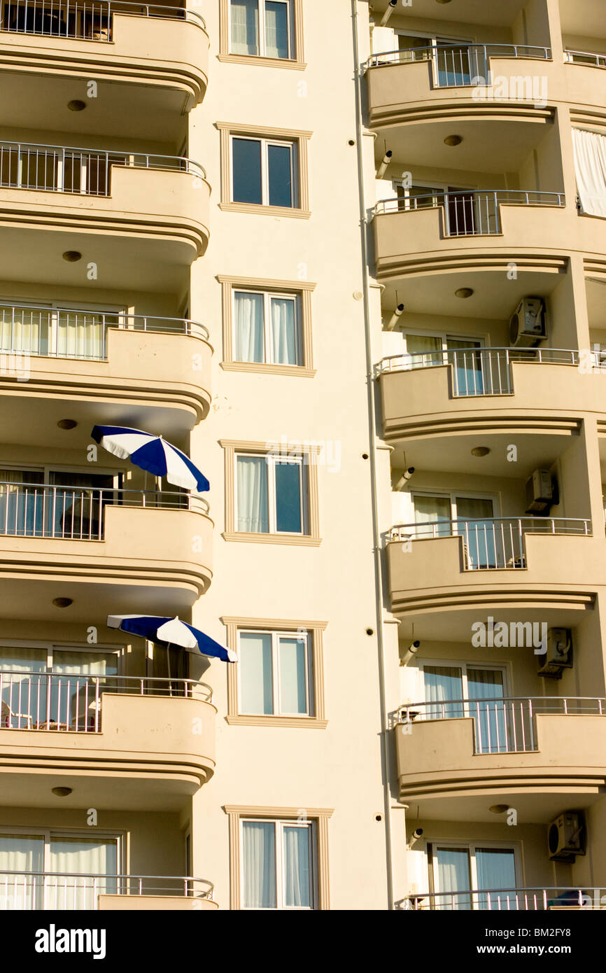High rise residential building in Alanya, Turkey Stock Photo - Alamy