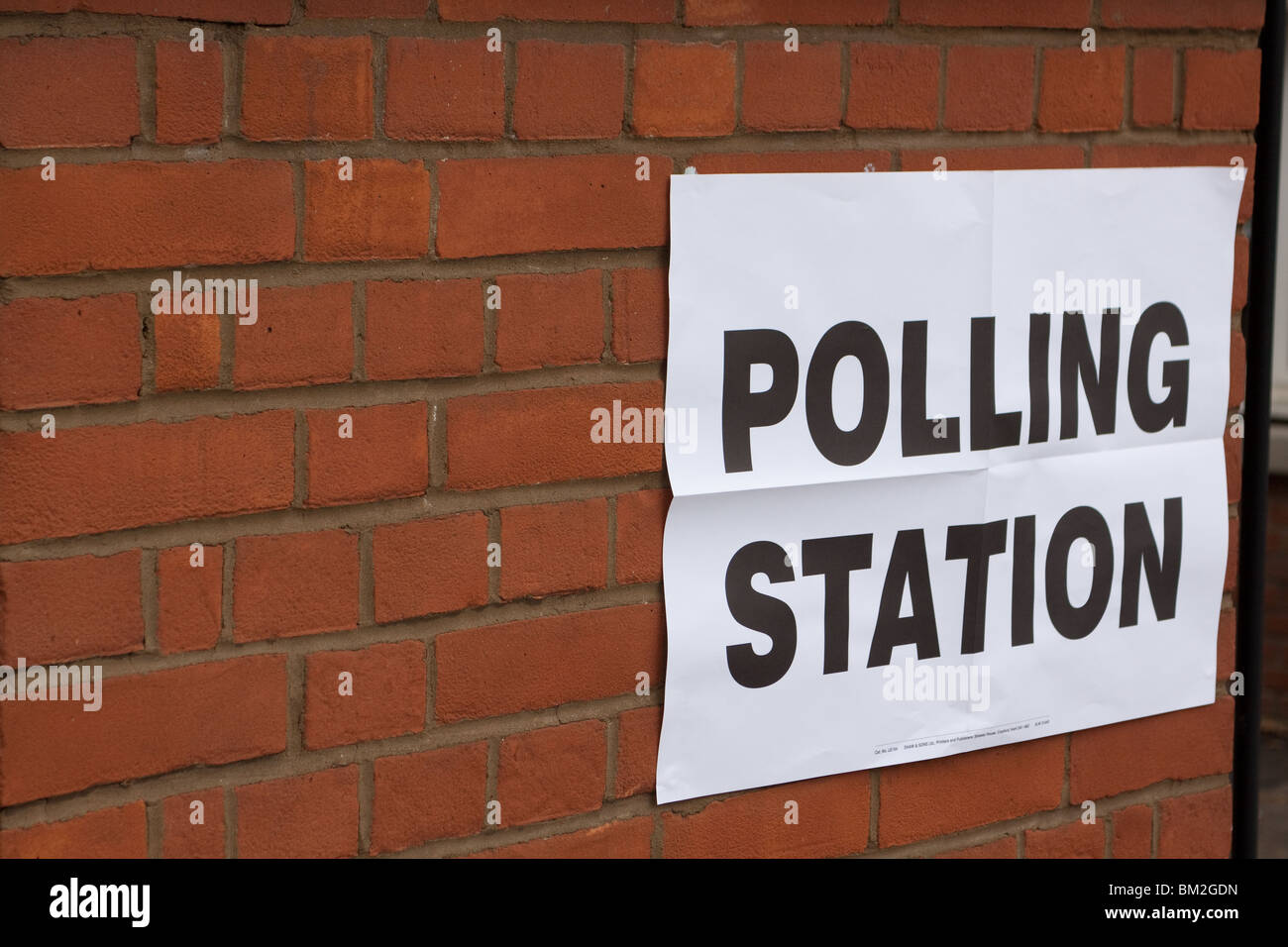 Library polling station hi-res stock photography and images - Alamy