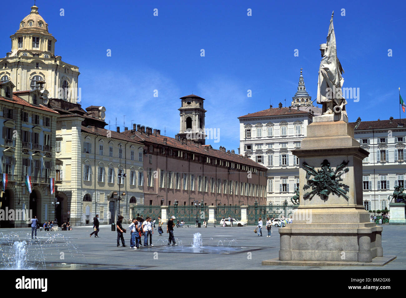 Piaza castello hi-res stock photography and images - Alamy
