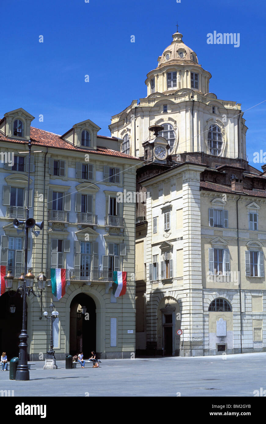 Piaza castello hi-res stock photography and images - Alamy