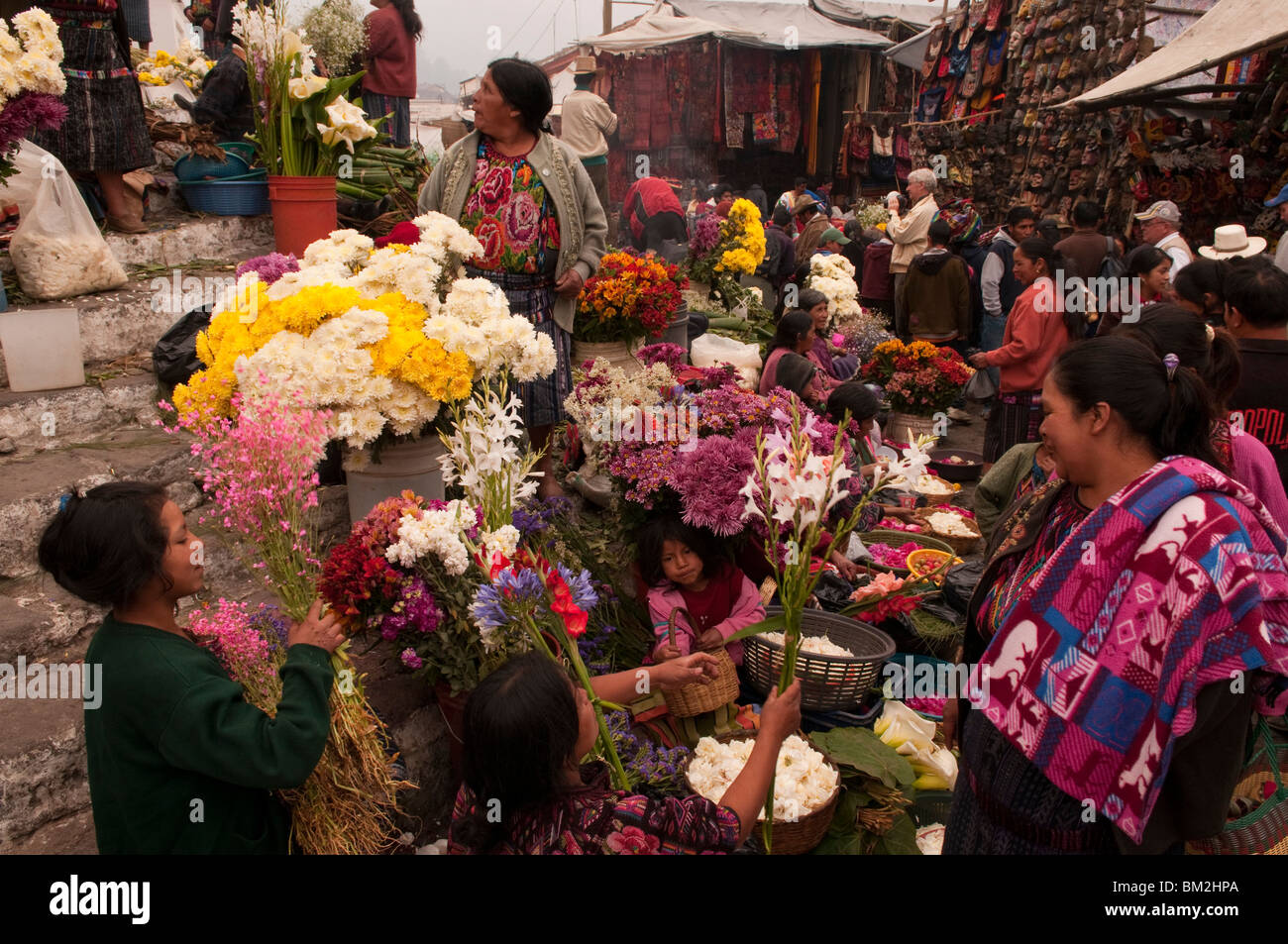 Chichicastenango market, Guatemala Stock Photo - Alamy