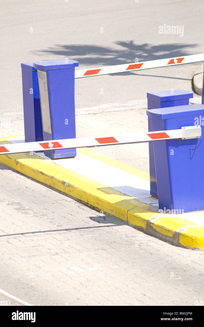 Color barrier hi-res stock photography and images - Alamy