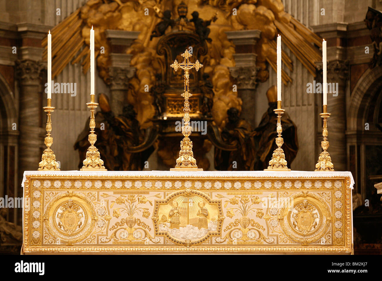 Main altar, St. Peter's Basilica, Vatican, Rome, Lazio, Italy Stock ...