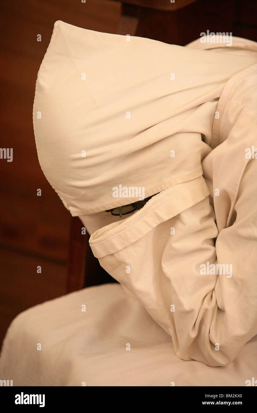 Praying monk in Keur Moussa Benedictine abbey, Keur Moussa, Senegal ...