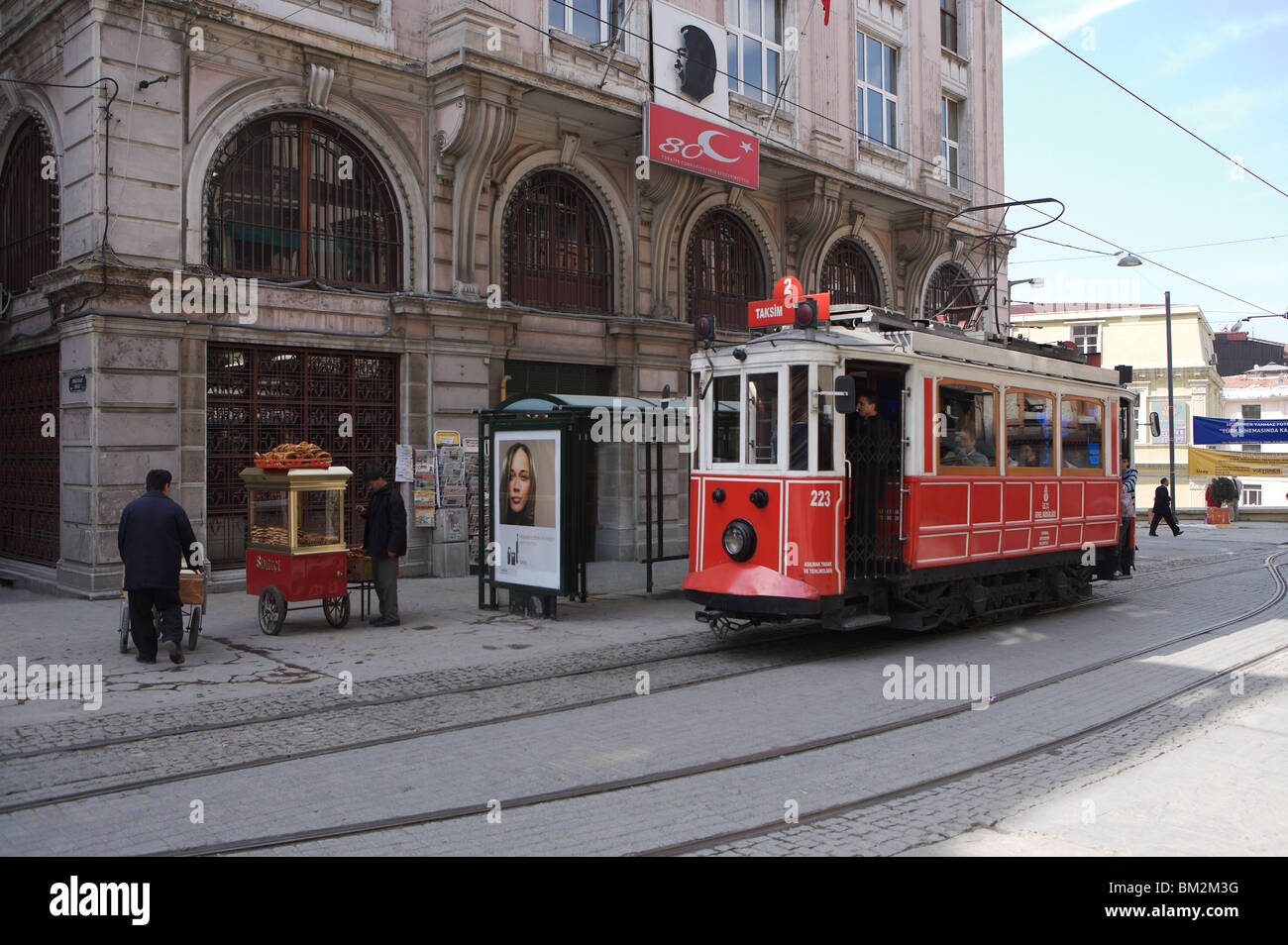 Taksim Tunnel Tram at Tunnel Square, Istanbul, Turkey Stock Photo - Alamy