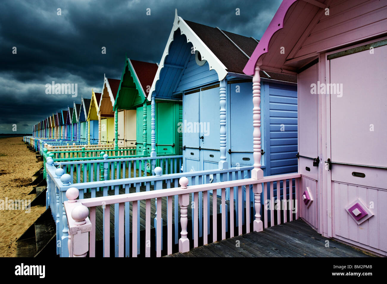 Wooden beach huts hi-res stock photography and images - Alamy