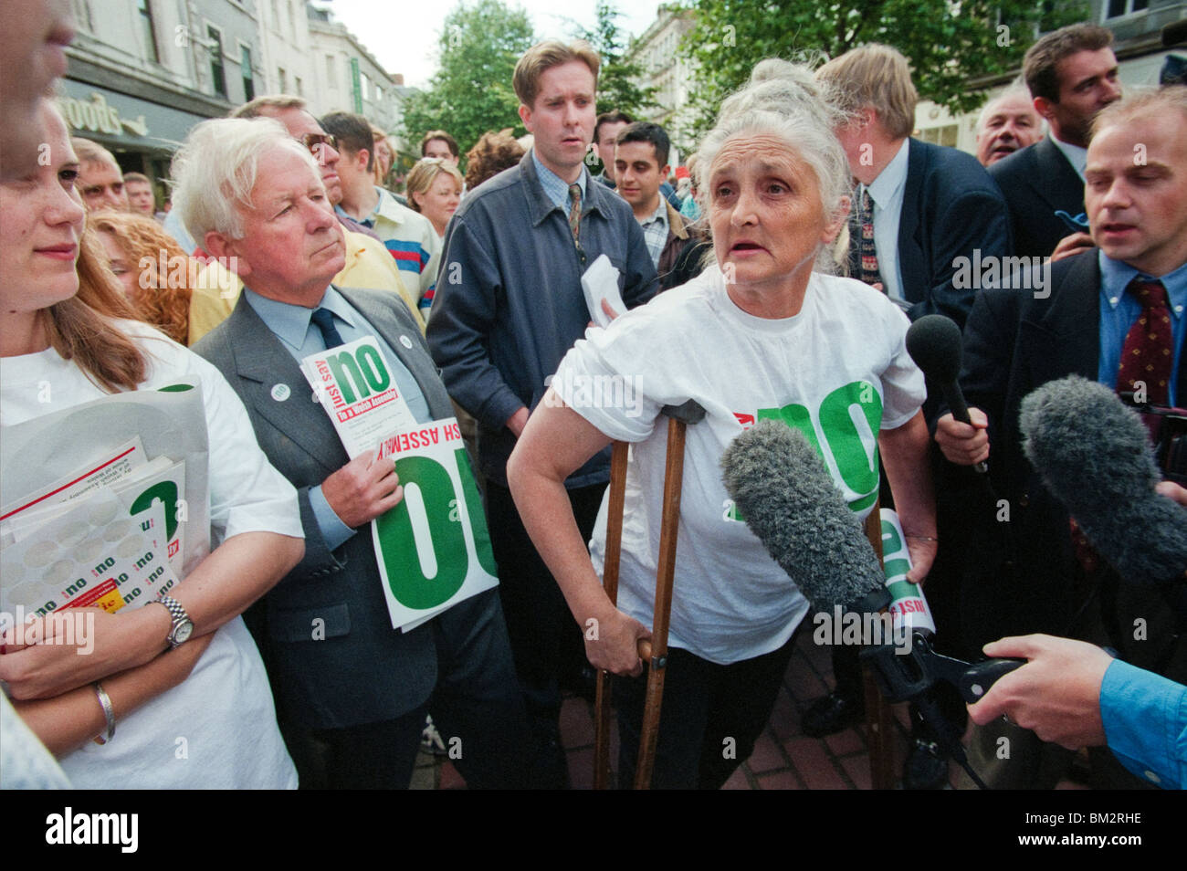 JUST SAY NO campaigners leafleting in Cardiff for their 1997 Referendum ...
