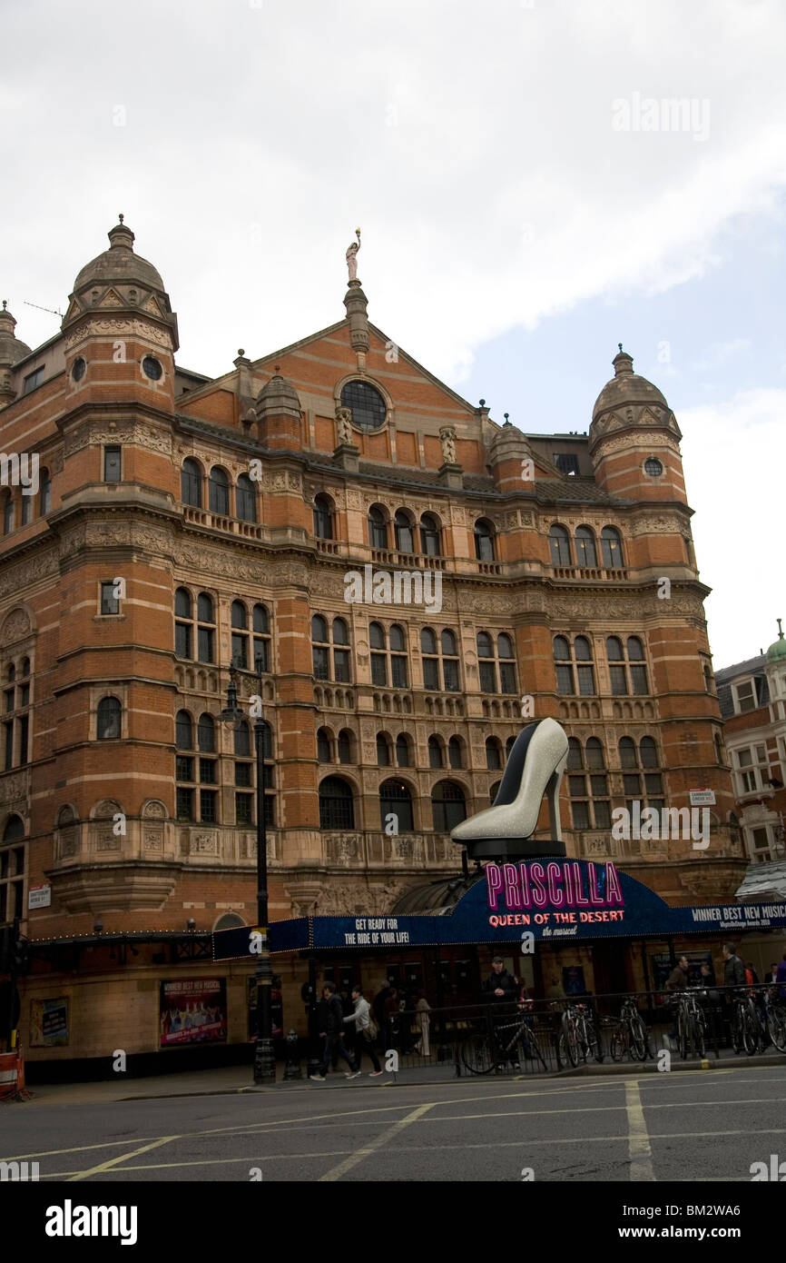 Cambridge Circus - Priscilla on at the Palace Theatre - Shaftsbury ...
