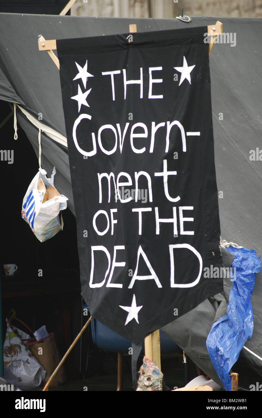 Democracy Village Parliament Square London Peace protesters Stock Photo ...