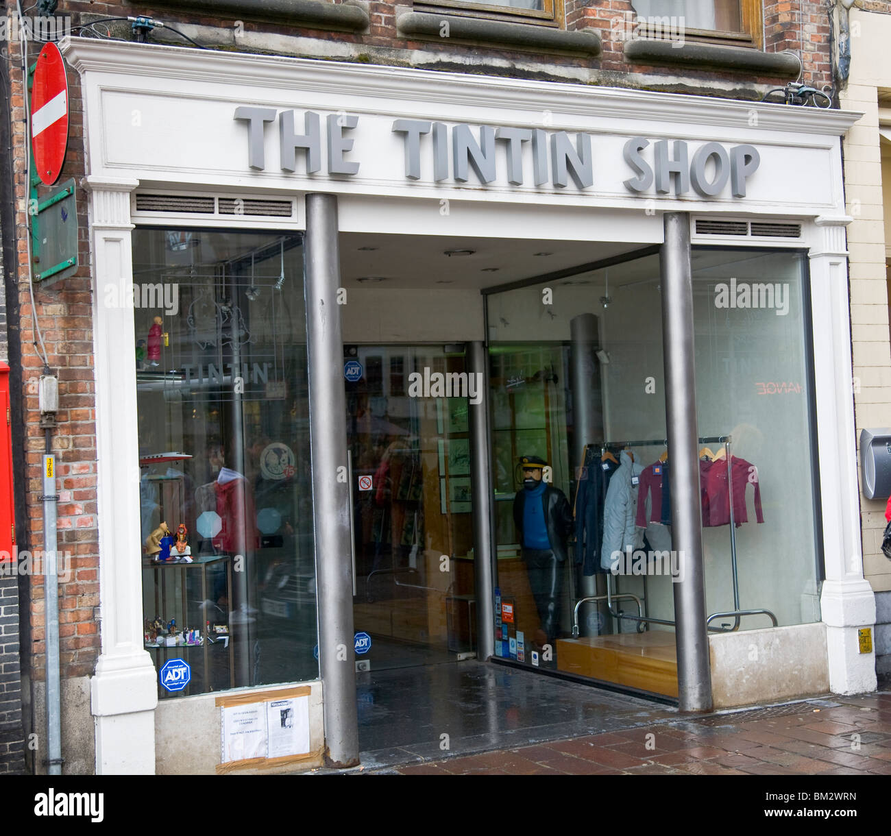 Tintin shop hi-res stock photography and images - Alamy