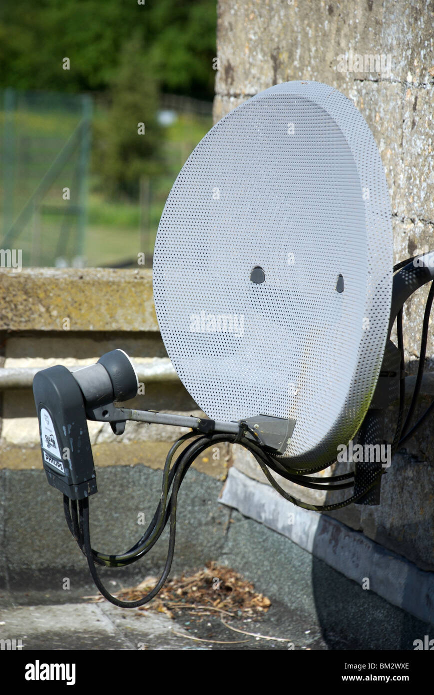 Satellite Tv Dish Stock Photos & Satellite Tv Dish Stock Images - Alamy