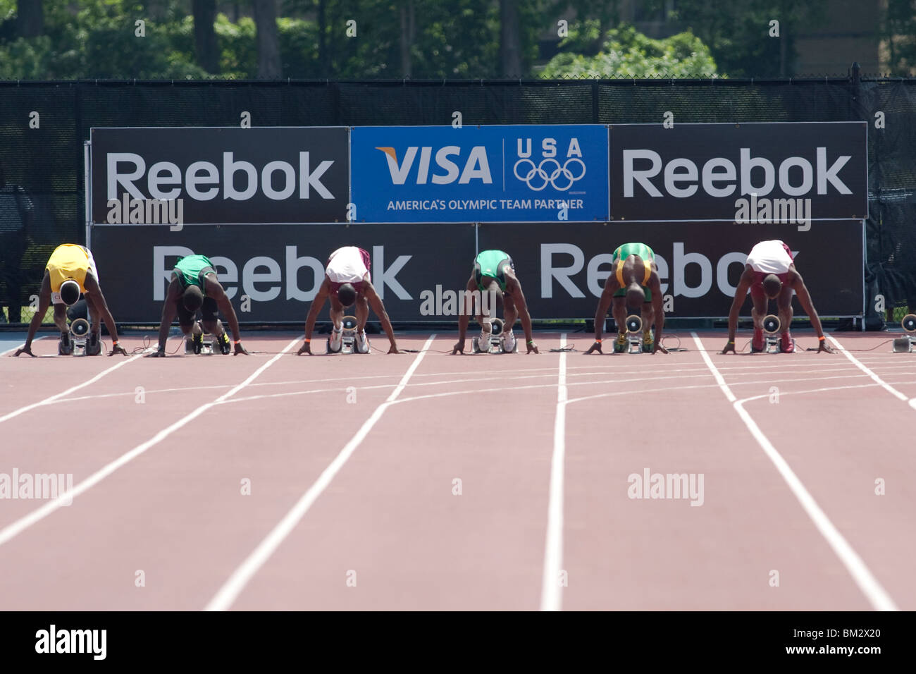 School athletics sprints hi-res stock photography and images - Alamy