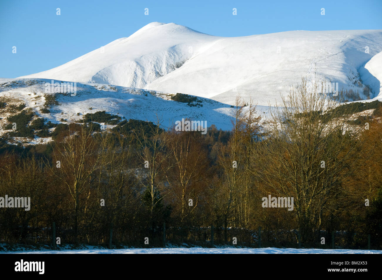 Skiddaw lake district mountain hi-res stock photography and images - Alamy