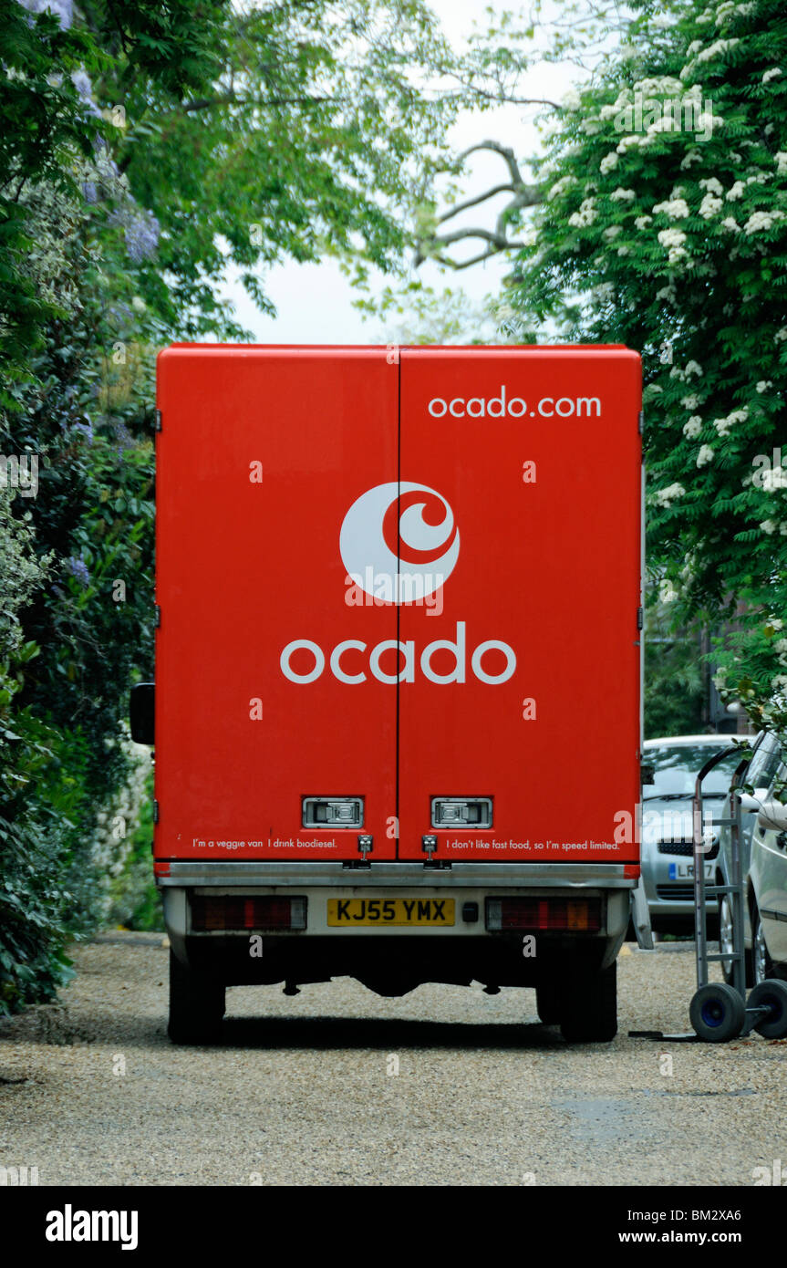 Groceries delivery london hi-res stock photography and images - Alamy