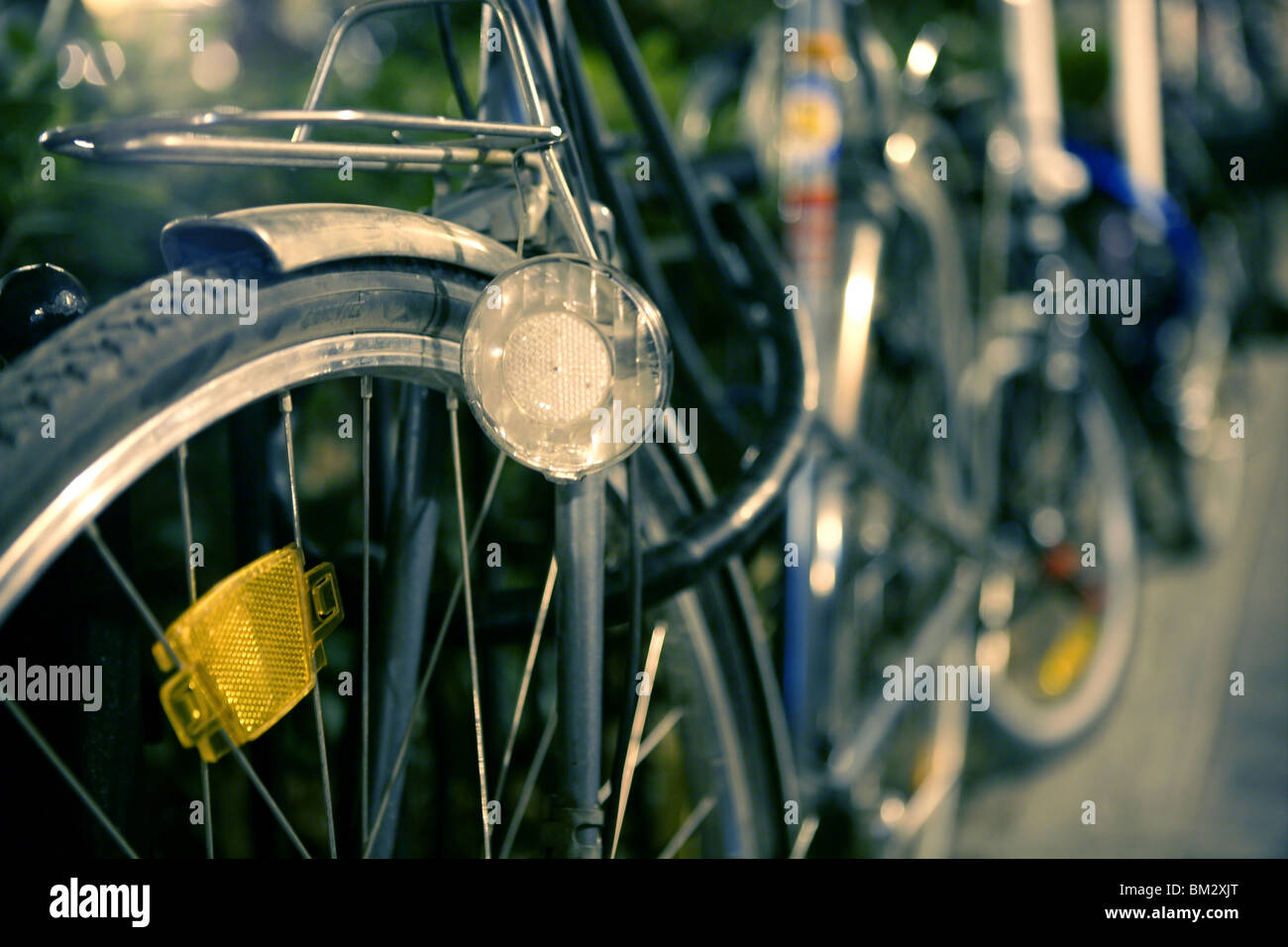 Retro night hi-res stock photography and images - Alamy