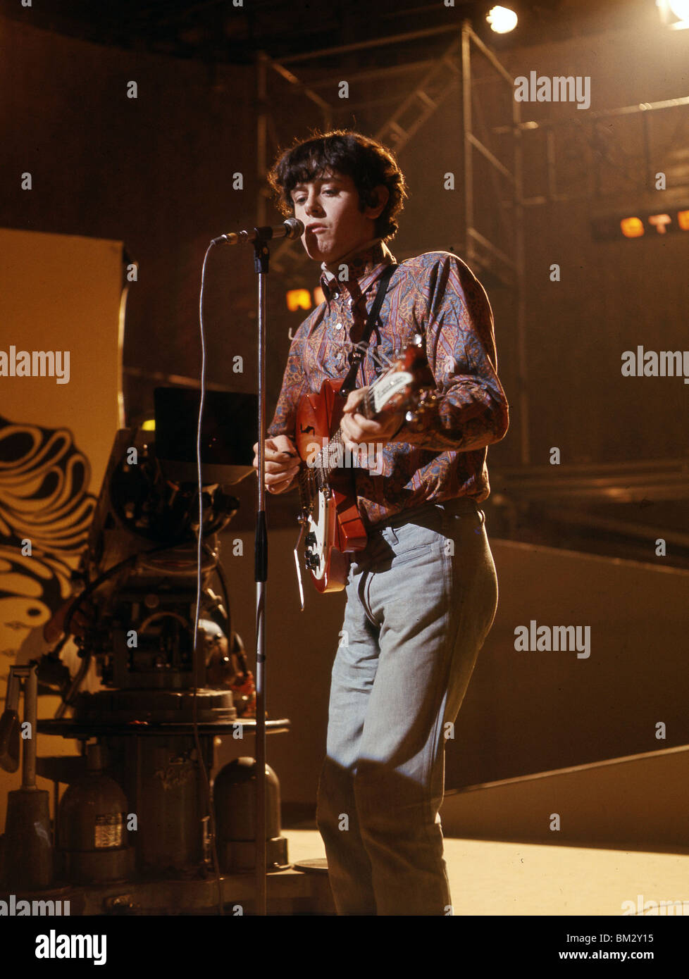 Donovan scottish pop singer folk hi-res stock photography and images ...