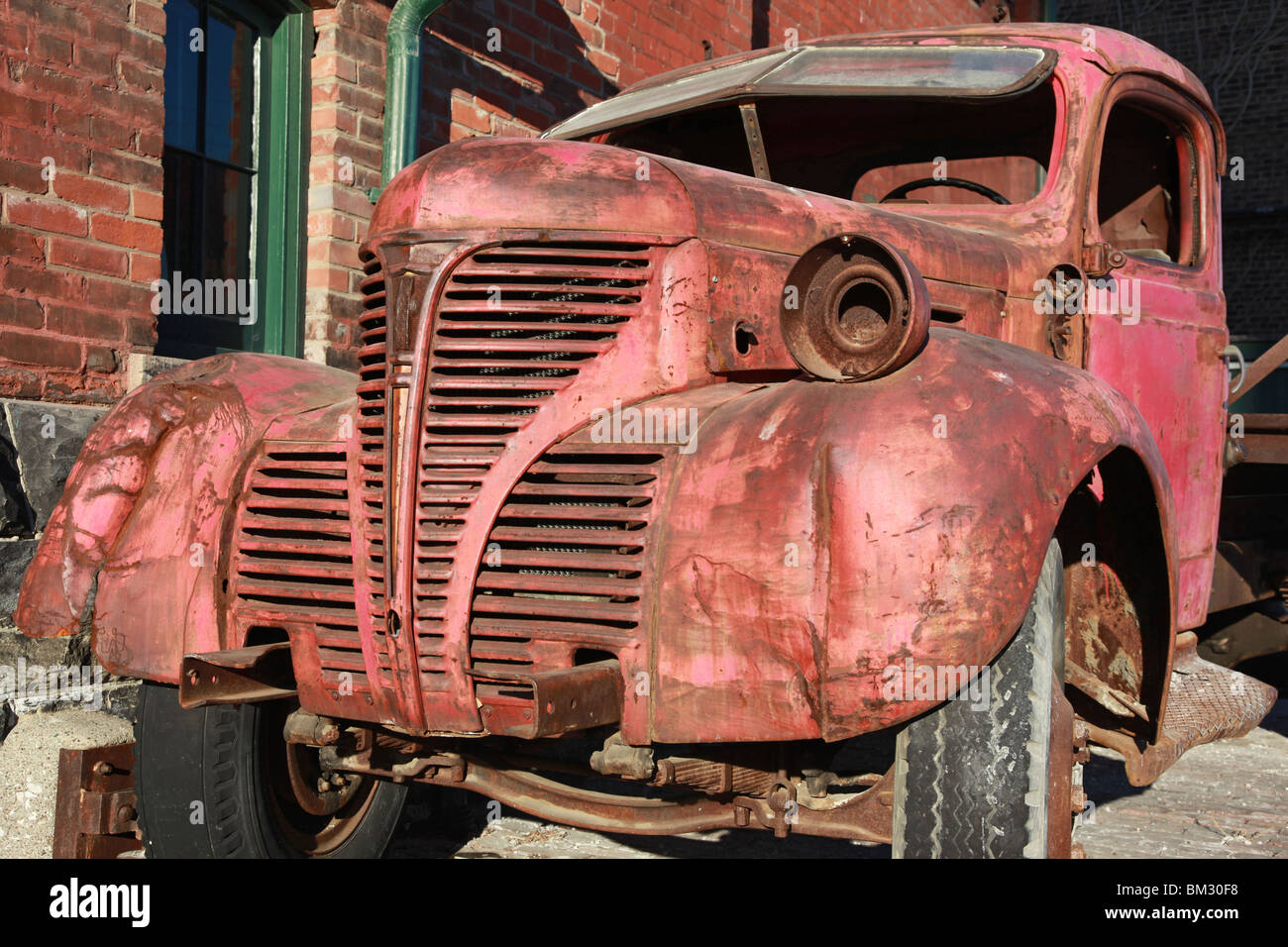 rustic red pickup truck Stock Photo - Alamy