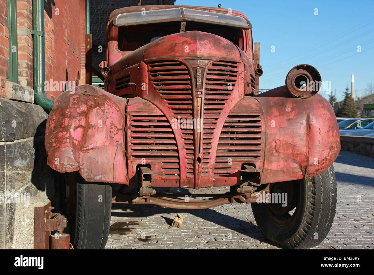rustic red pickup truck Stock Photo - Alamy