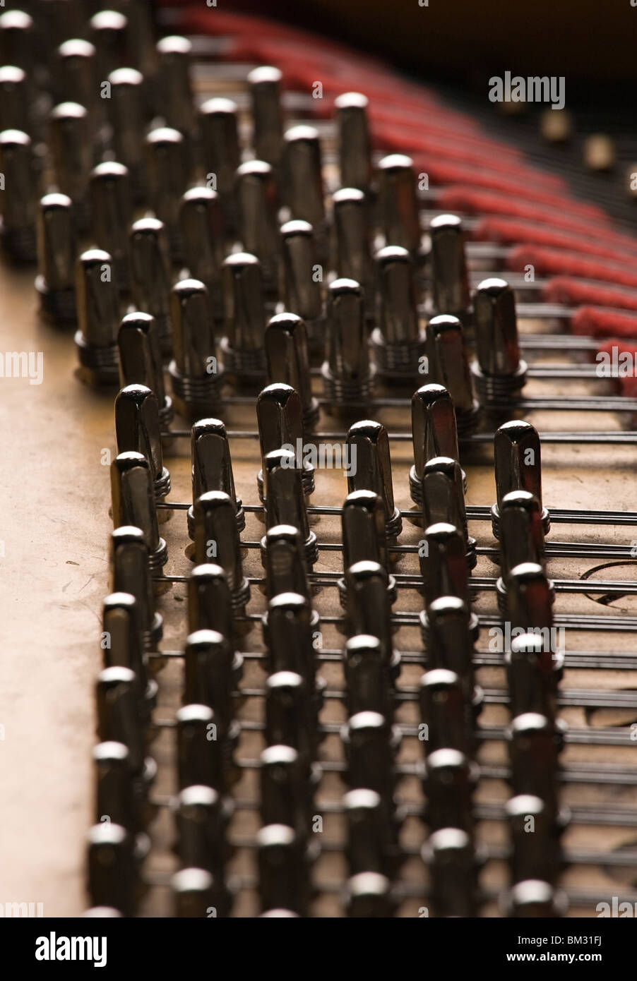 details inside the grand piano: pins Stock Photo - Alamy