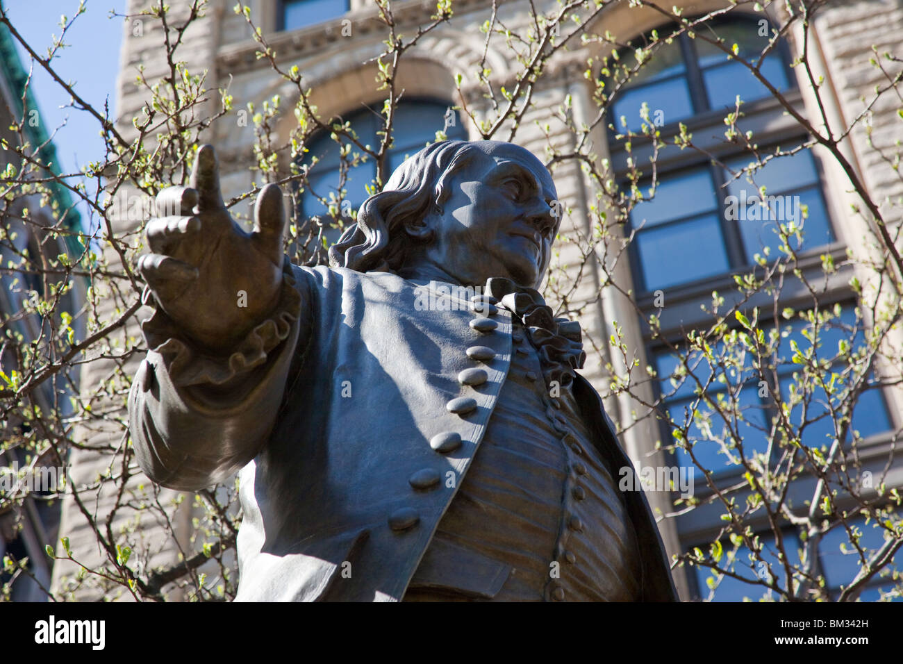 Benjamin franklin sculpture statue hi-res stock photography and images ...