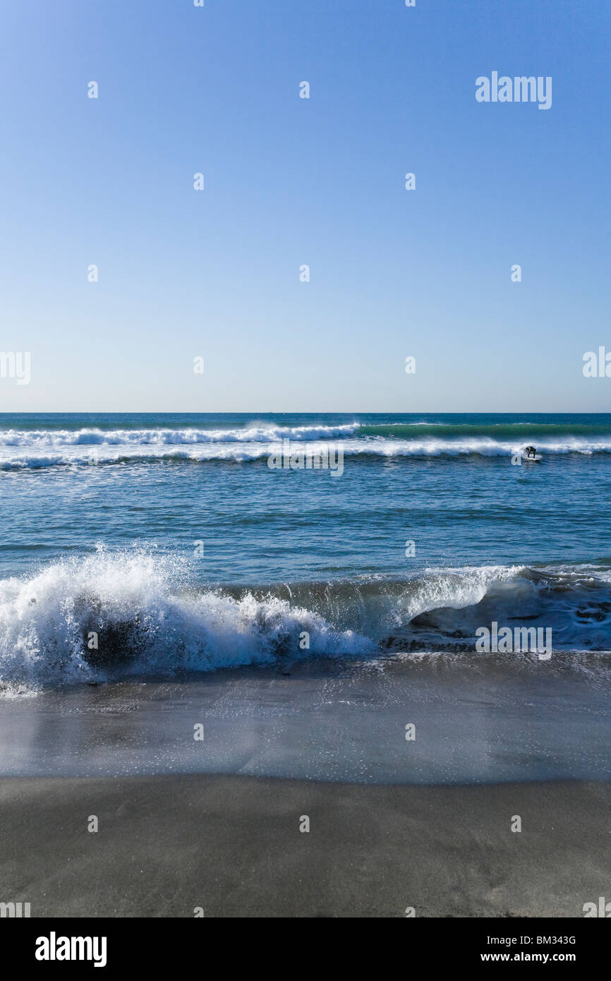 Ocean and Water's Edge Stock Photo - Alamy