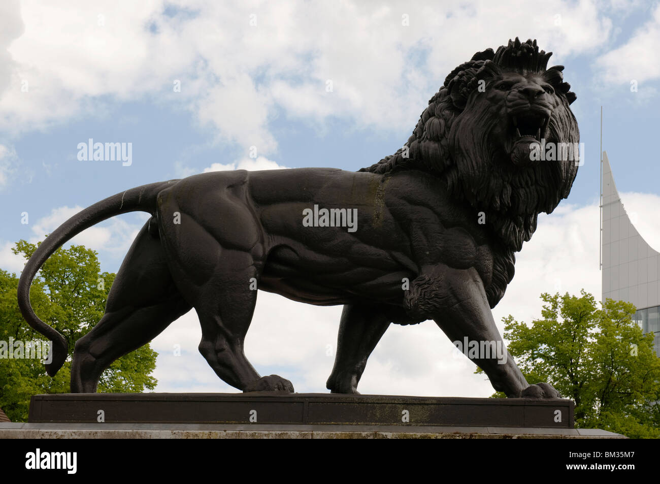 The Maiwand Lion statue in Forbury Park Reading, Berkshire Stock Photo ...